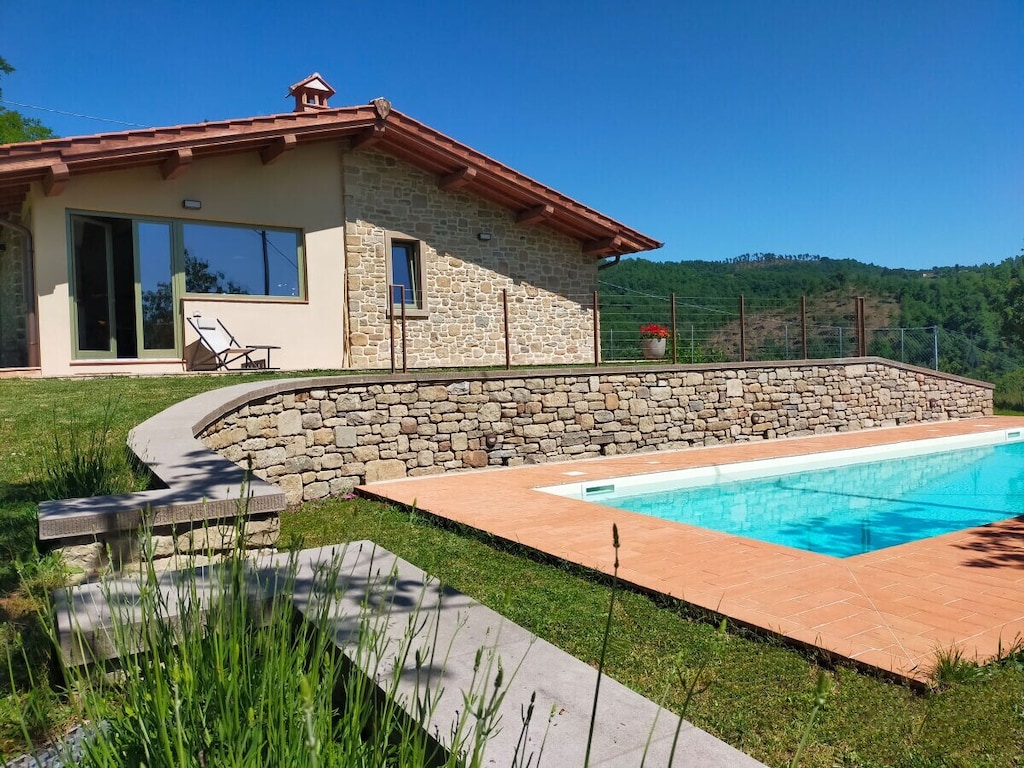 468599 - Toscane