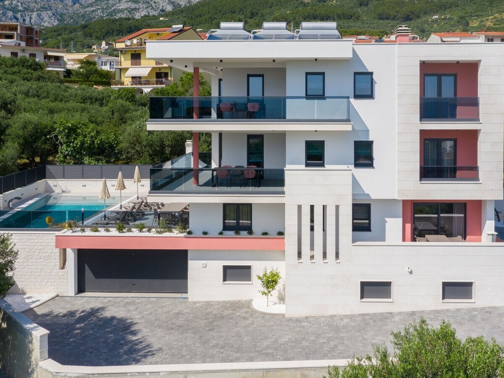 269121 - Makarska