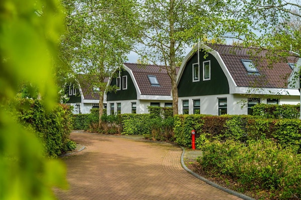 Koningshoeve 4 People With 2 Bedrooms - Bergen