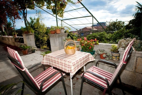 Villa Iveta - Triple Room With Private External Bathroom (Marija) - Dubrovnik