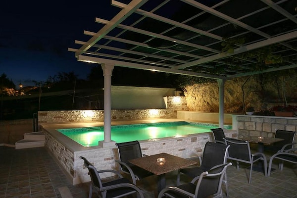 Guest House Kusalo - Comfort Twin Or Double Room With Patio (Soba 5) - Dubrovnik