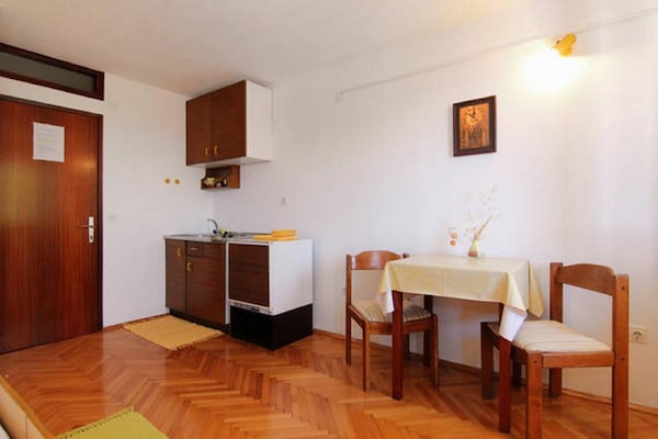 Apartments Nadia - Standard Studio Apartment(a2) - Hvar