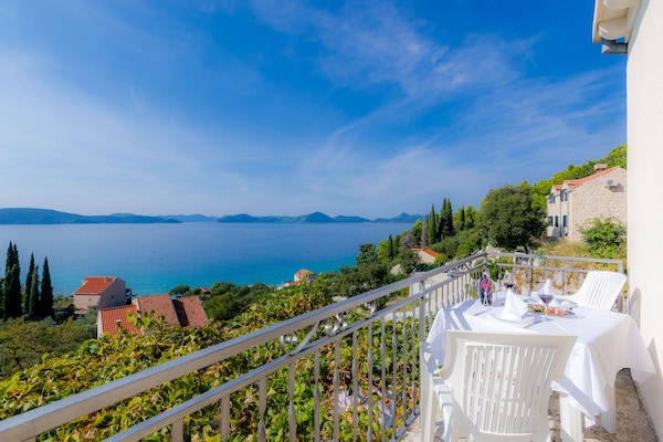 Apartments Cypress Sea Cove - Comfort Studio Apartment With Balcony And Sea View (A1) - Slano