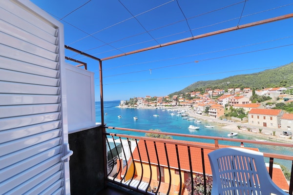 Apartments Peselj-studio Apartment With Balcony And Sea View ( 1 ) - Smokvica