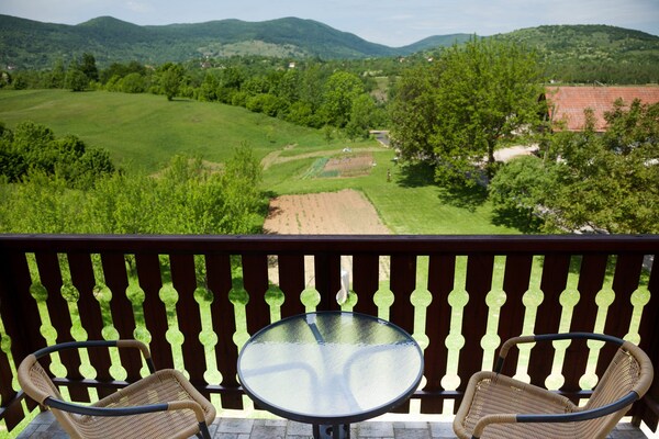 Guesthouse ŽAfran- Double Room With Terrace - Croatia