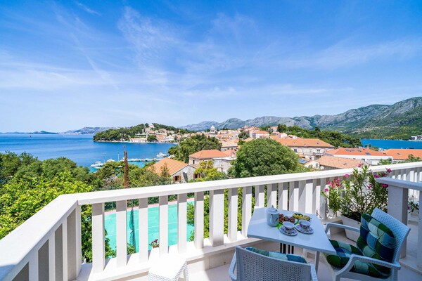 Apartments & Rooms Mara & Petrunjela - Double Or Twin Room With Sea View (Dvokrevetna Soba S Bračnim Krevetom Ili S 2 Odvojena Kreveta I Pogledom Na More) - Br. 3 - Cavtat