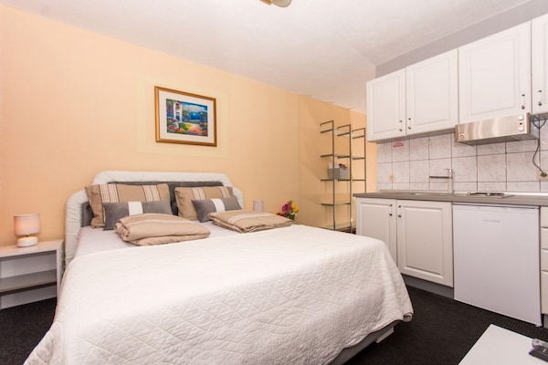 Villa Stil -  One Bedroom Apartment With Balcony And Sea View 102 - Trogir