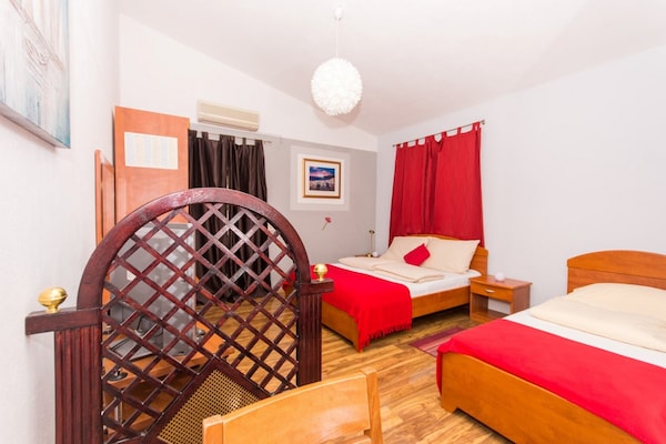 Villa Stil - Studio Apartment With Balcony And Sea View 201 - Okrug Gornji