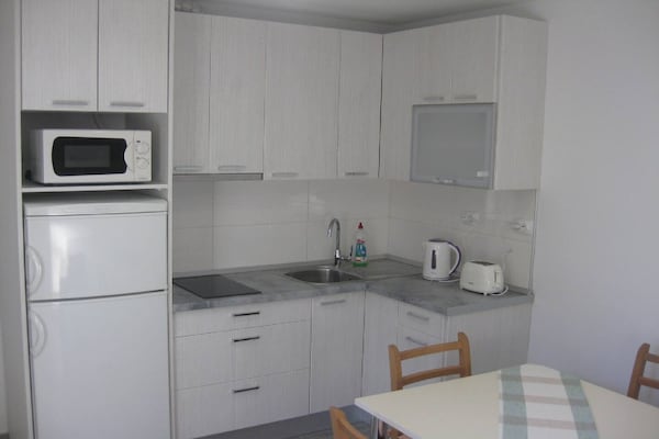 Apartments Paula - One Bedroom Apartment With Terrace A3 - Betina