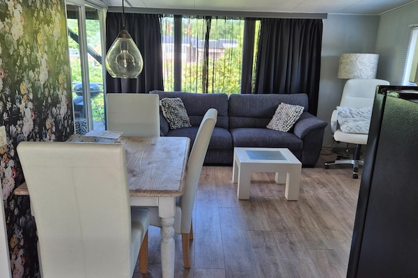 Knus Chalet In Een Rustige Omgeving Met Vijver - Ommen