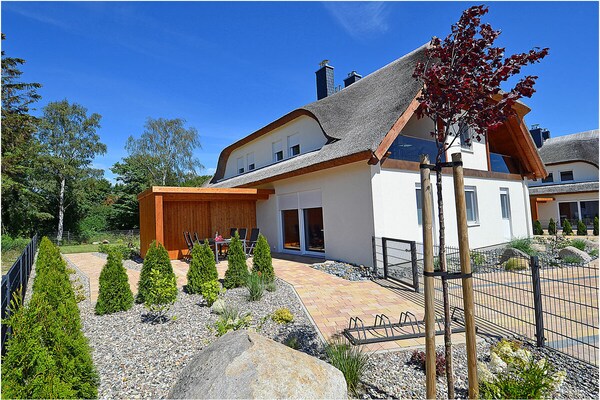 302396 - Glowe