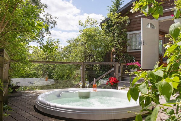 9 Personer Fritidhus I Huddinge - Huddinge