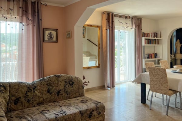 Holiday Home Aurora - Three Bedroom Holiday Home - Postira