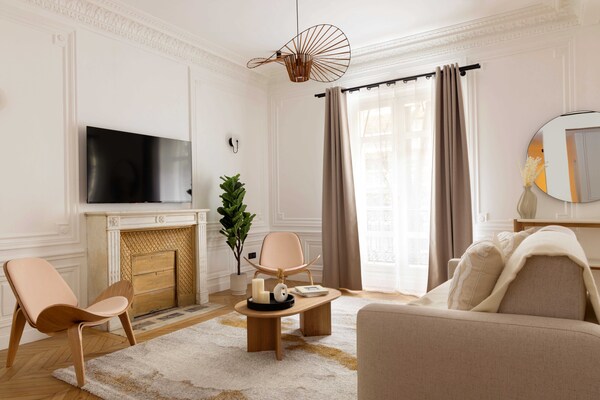 Bm-7-rachel - Ibis Styles Paris Gare Saint Lazare