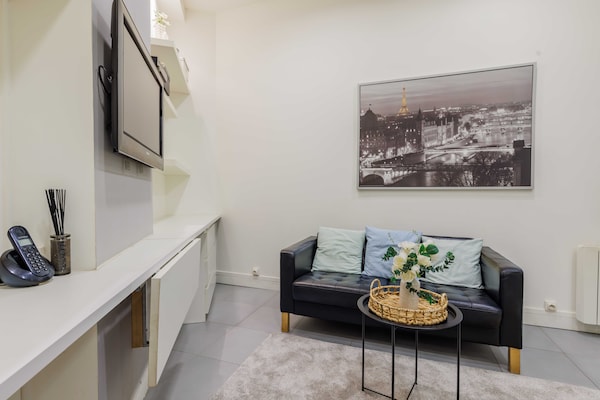 Cu-40-guynemer - ibis Paris Tour Montparnasse 15eme