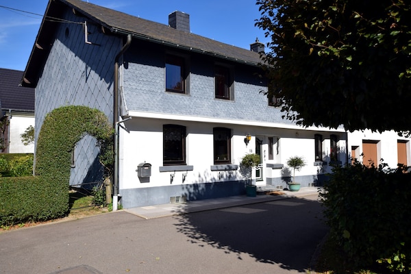 Haus Päsch Nahe See Mit Beheiztem Whirlpool/sauna - Waimes