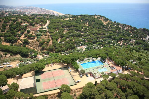 Camping Rocagrossa Bungalow 5 People - Calella