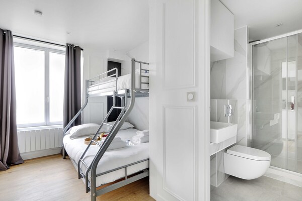 Sr-30-boulanger-3 - Paris