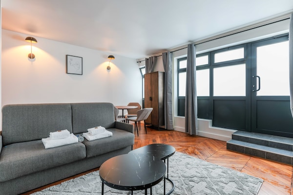 Un-13-reglises-g - ibis Styles Paris Nation Cours de Vincennes