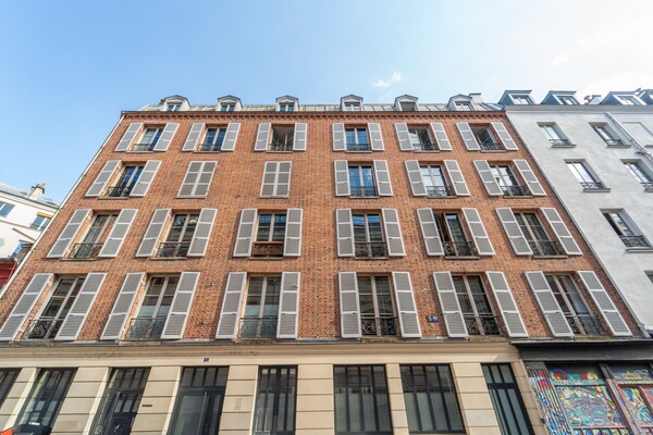 Sg-5-buffon-102 - La ménagerie du jardin des plantes - Paris