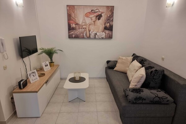 Modern And Bright Fazana Apartment With Balcony And Sea View - One Bedroom Apartment With Balcony And Sea View - Fažana