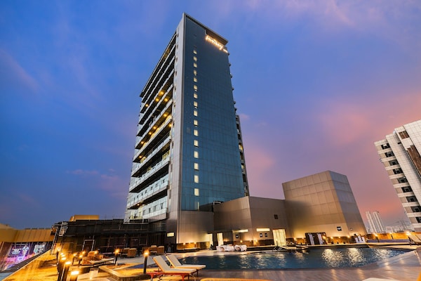Sunday Hotels And Residences Gurgaon - グルガーオン