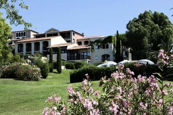 Résidence Les Parcs De Grimaud - Maeva Home - Grimaud