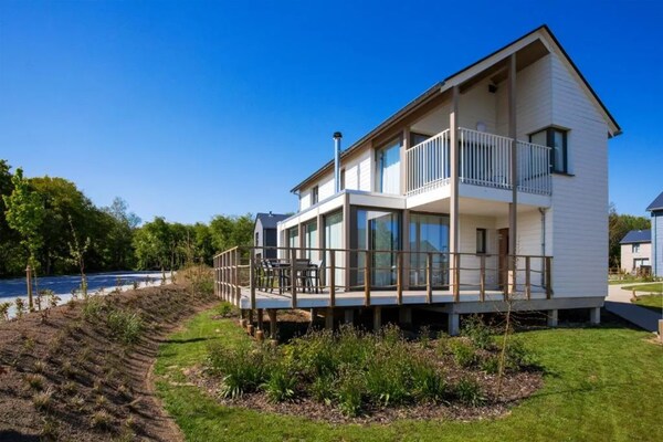 8 Persons - 4 Rooms 130m² Without Sauna - Froidchapelle