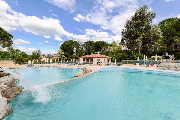 Village Le Rouret - Maeva Home - Grospierres