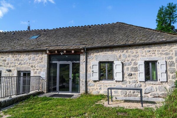 Gîte De France Gîte De La Grange - Domaine De Coulagnettes 3 éPis - Lozère