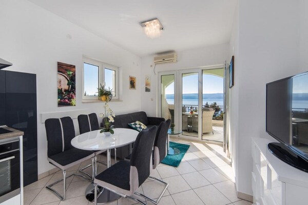 Apartments Tafra - One Bedroom Apartment 2 - Mimice