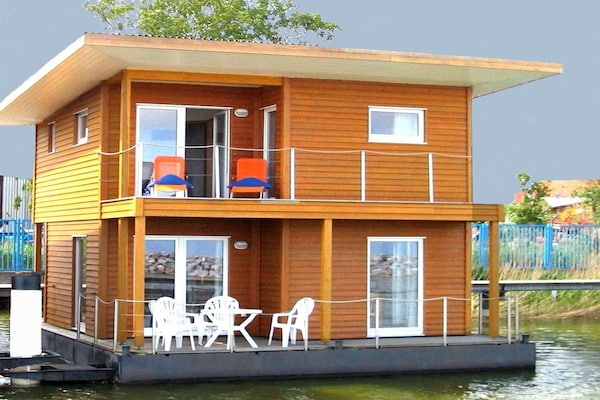 Floating House 1 - Classic / 6 Personen - Barth