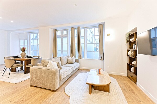 Agent Bailly 1 - Paris