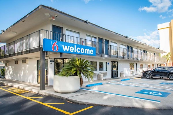 2 Full Beds Premium Mini Fridge - Lake Buena Vista, FL