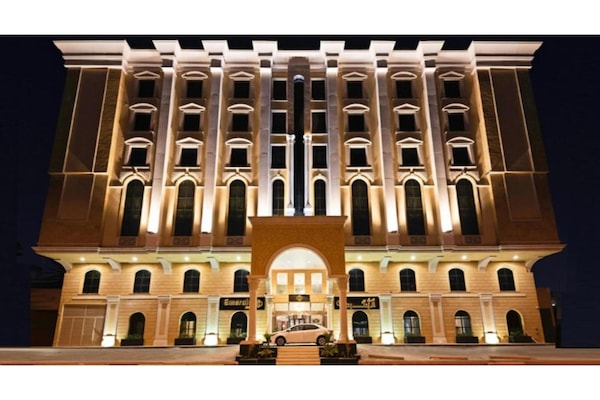 Spacious Family Suite In Sunday Emerald - Jeddah