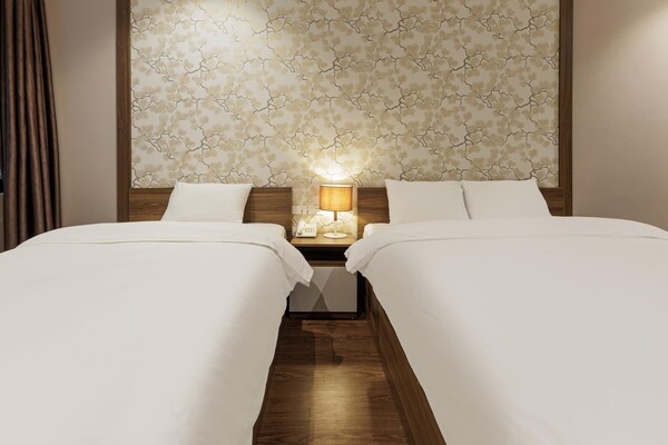 Spacious City Escape Explore Central Hanoi - Hanoi
