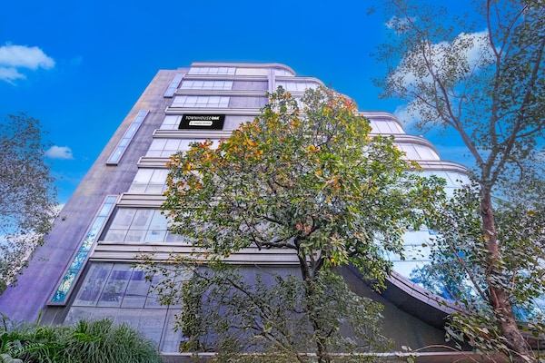 Super Townhouse Oak Times Square Le Western - Mumbai