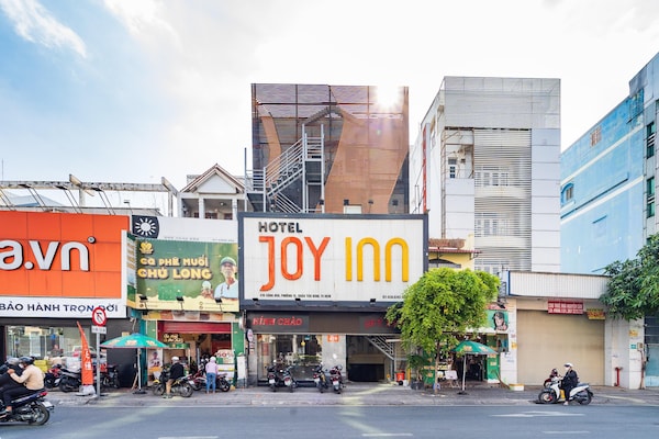 Stylish Dbl Suite  Relax In Tan Binh Near Airport - Ho Chi Minh-staden