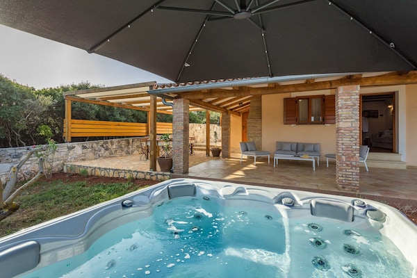 Casa Vala Romana - Big Garden, Jacuzzi, Free Bikes - Pješčana Uvala