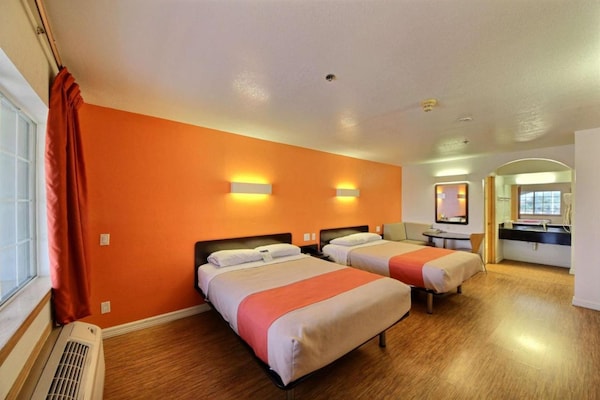 2 Queen Beds Nsmk - Texas