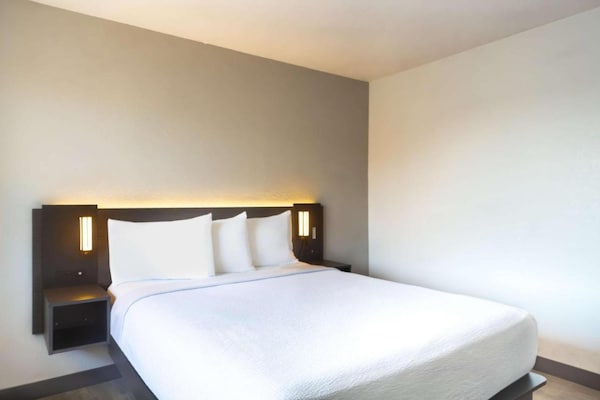 1 Queen Bed  Non-smoking - Del Rio, TX