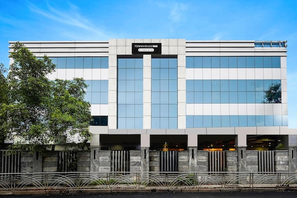 Townhouse Oak Alandur Near Chennai Airport - Chennai