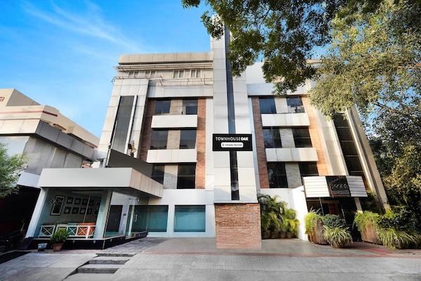 Super Townhouse Oak Kodambakkam Formerly Cine City - Chennai