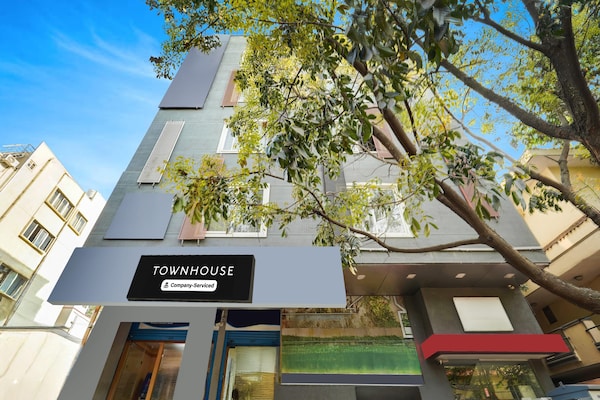 Super Townhouse Btm Layout Near Madiwala Lake Formerly Q Rooms - Bangalore