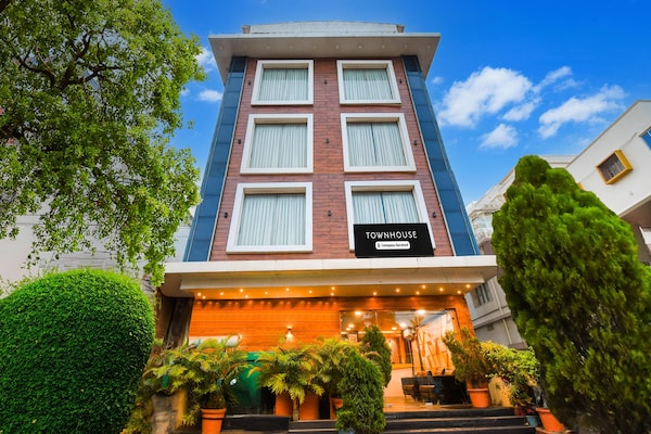 Super Townhouse Near Marine Drive - Puri