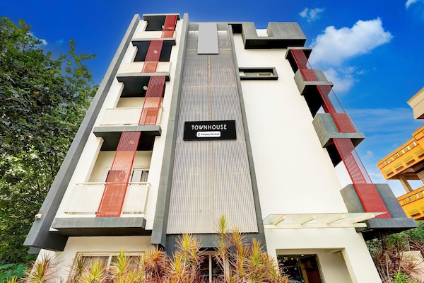 Townhouse Hebbal - Bengaluru