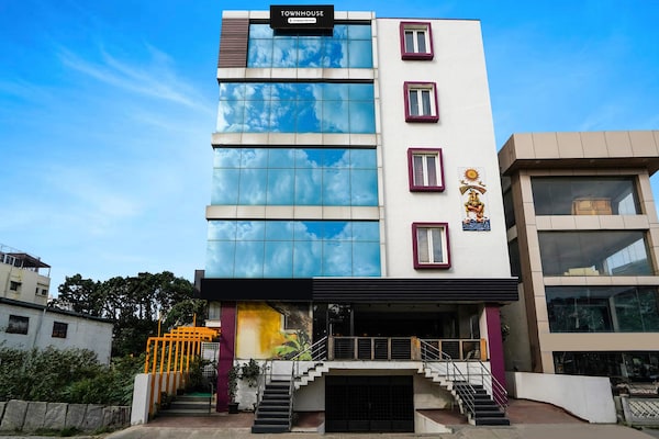 Townhouse Hbr Layout - Bengaluru