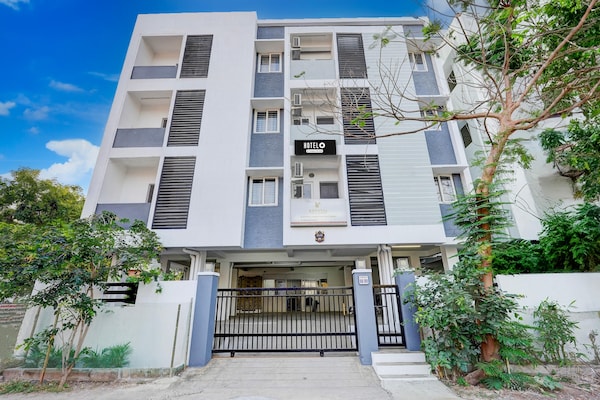 Super Hotel O Valasaravakkam Near Chandra Metro Mall - 첸나이
