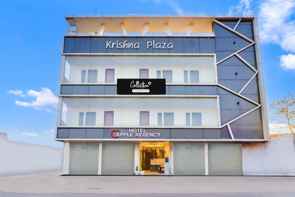 Super Collection O Kanwali Road Near Railway Station - Dehradun