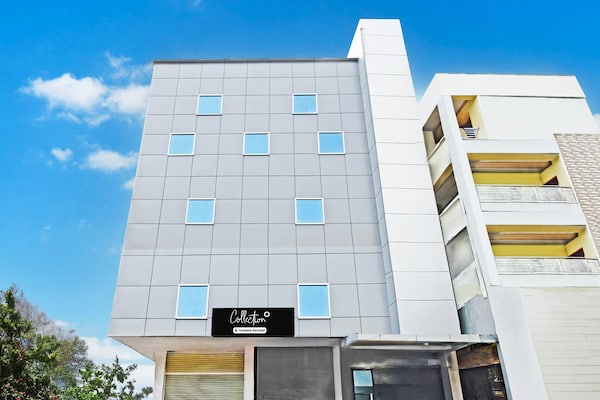 Super Collection O Sanath Nagar Near Railway Station - Hyderabad